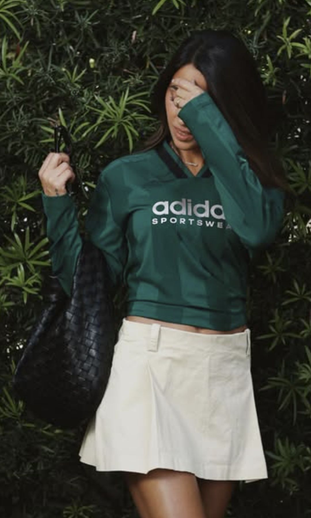 Antonela Roccuzzo Nails Blokecore Trend With Effortless Style