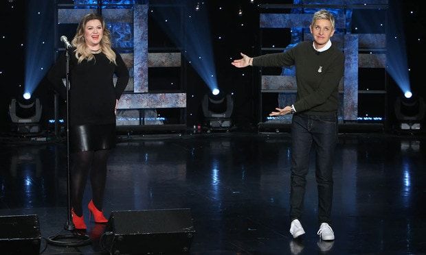 Kelly Clarkson explains the tears behind her emotional 'American Idol ...