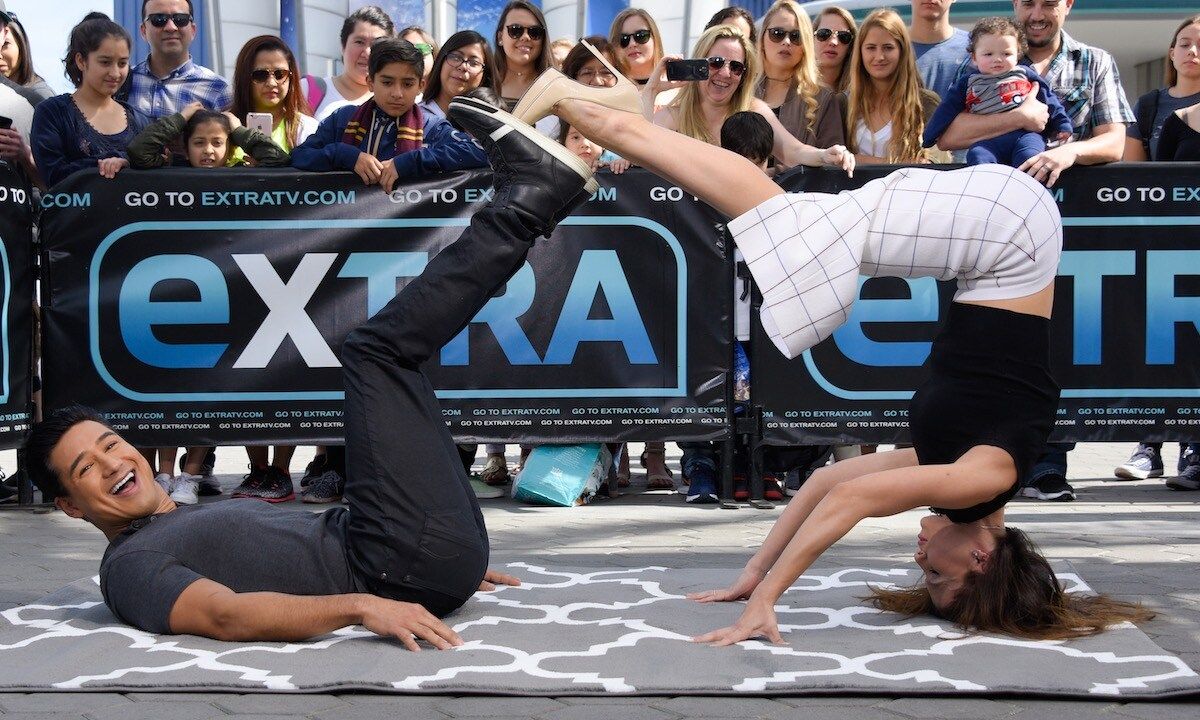 These celebrities, like Kate Hudson and Jessica Biel, who do yoga as a ...