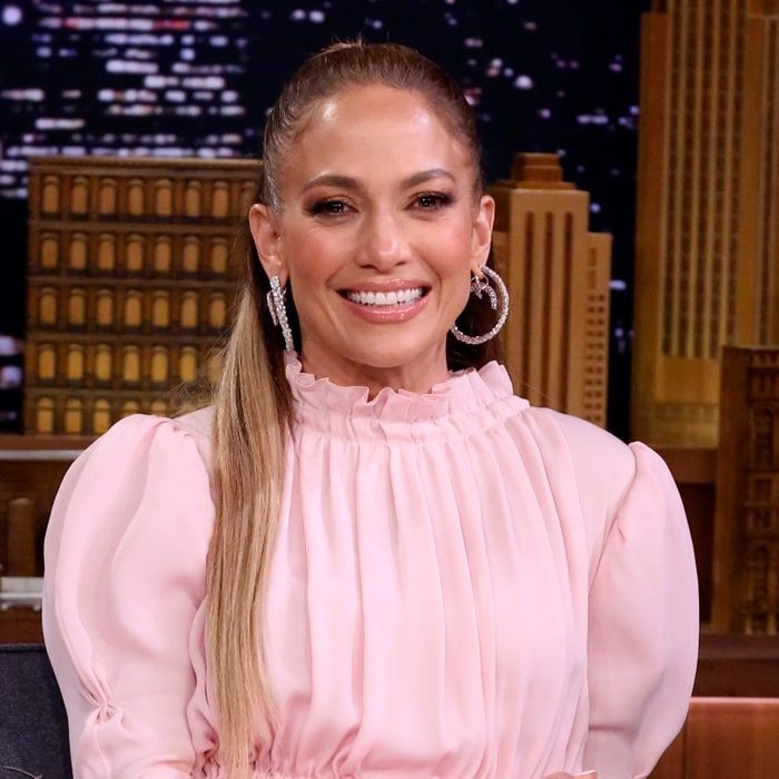 Jennifer Lopez gets key to the city of Miami Beach