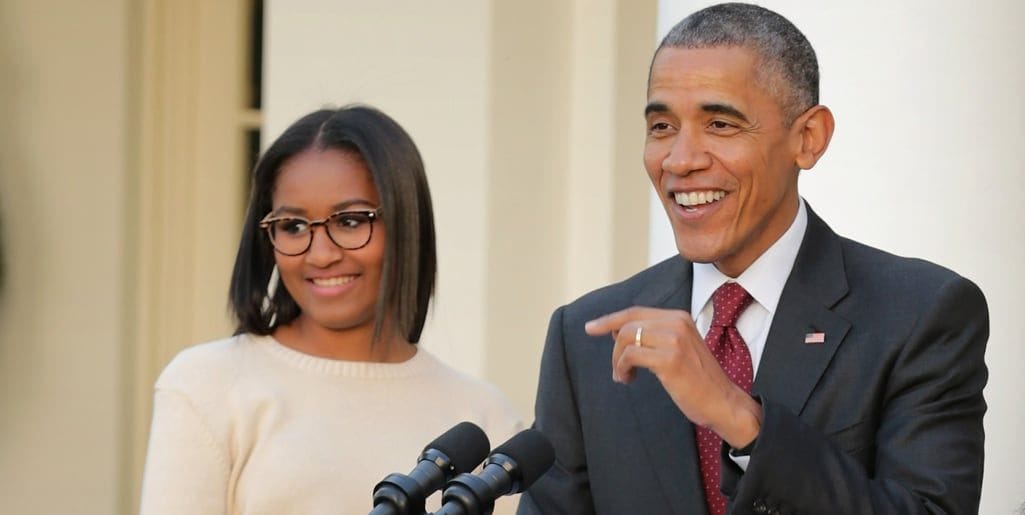 Michelle, Barack Obama's daughter Sasha starting college at University ...