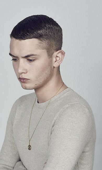 Jude Law's model son Rafferty Law stars in new fashion campaign - Foto 1